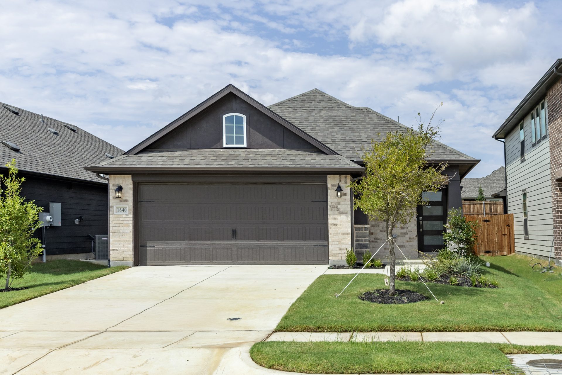 1640 Meadow Crest Drive | 1 Story Home Available in Aubrey, TX